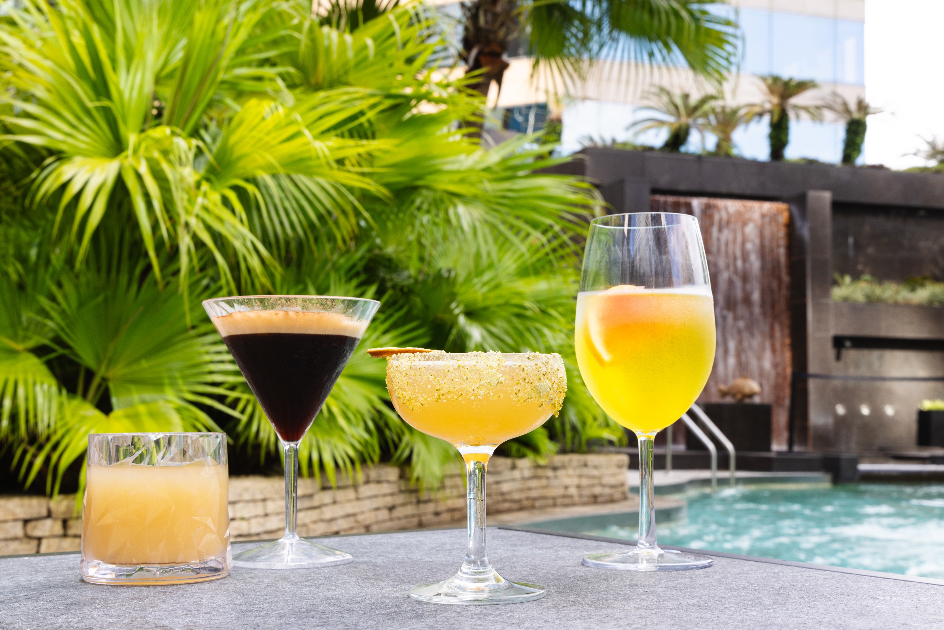 WATERFALL BAR - Grand Hyatt Hong Kong Restaurants